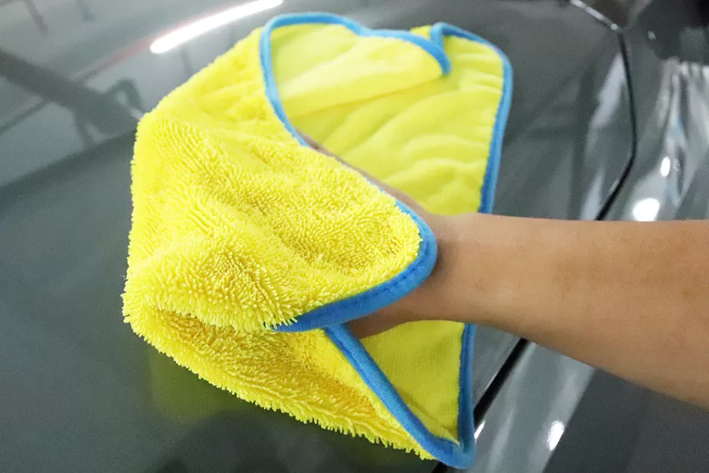 Double-Sided Microfiber Twisted Car Cloth - kare exclusive